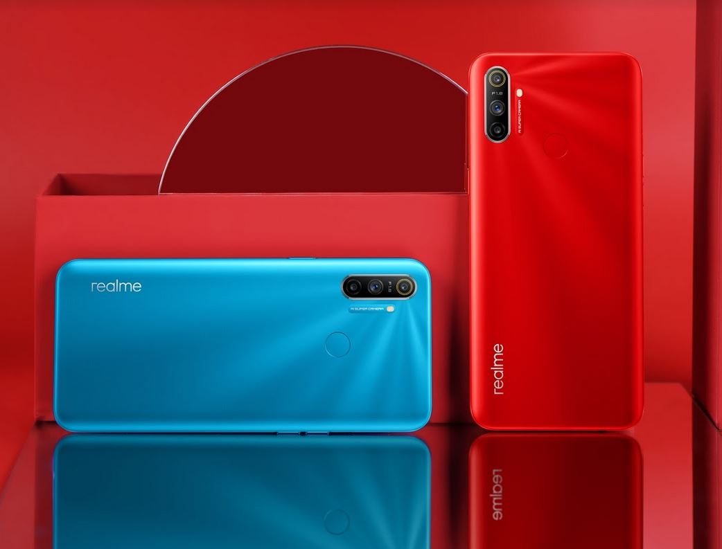 realme C3 RMX2020 - fully-featured mass-market phone