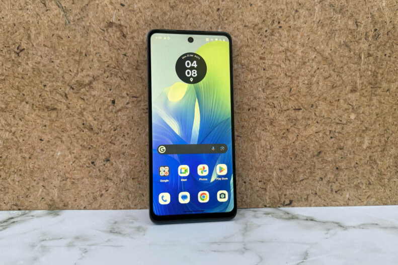 Motorola Moto G04 review: entry-level convenience