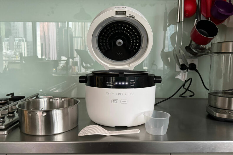 Instant Rice Cooker review: not instant, but makes excellent rice