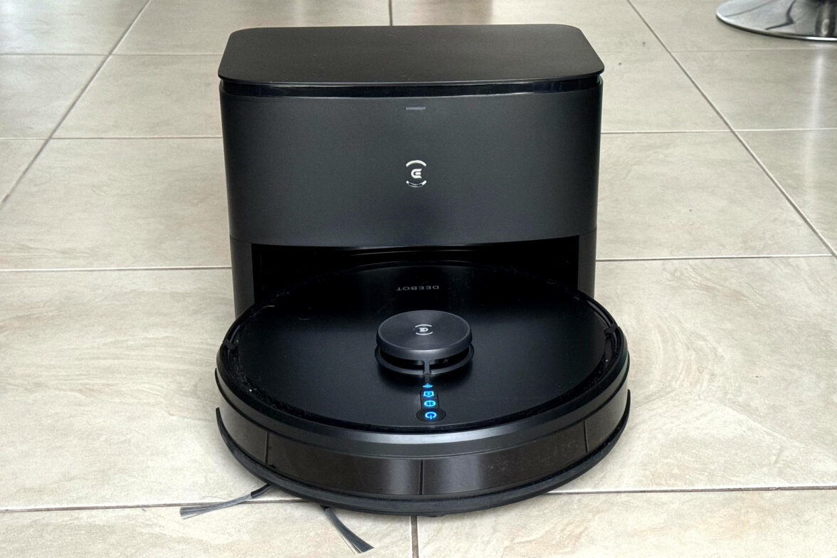 Deebot X8 Pro Omni mops harder than any other Ecovacs robot