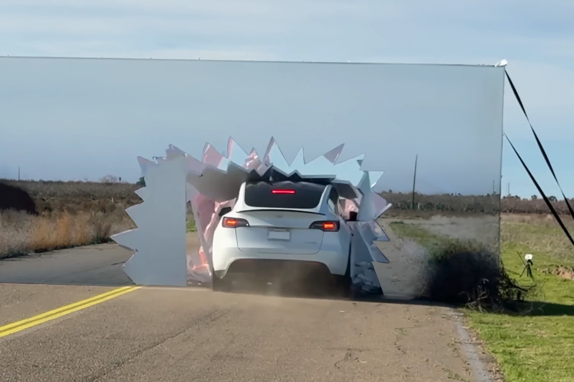 Ex-NASA engineer reveals gaping flaw in Tesla safety features